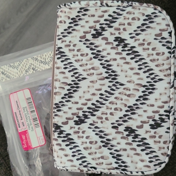 thirty-one | Bags | Hello Happy Bag New | Poshmark